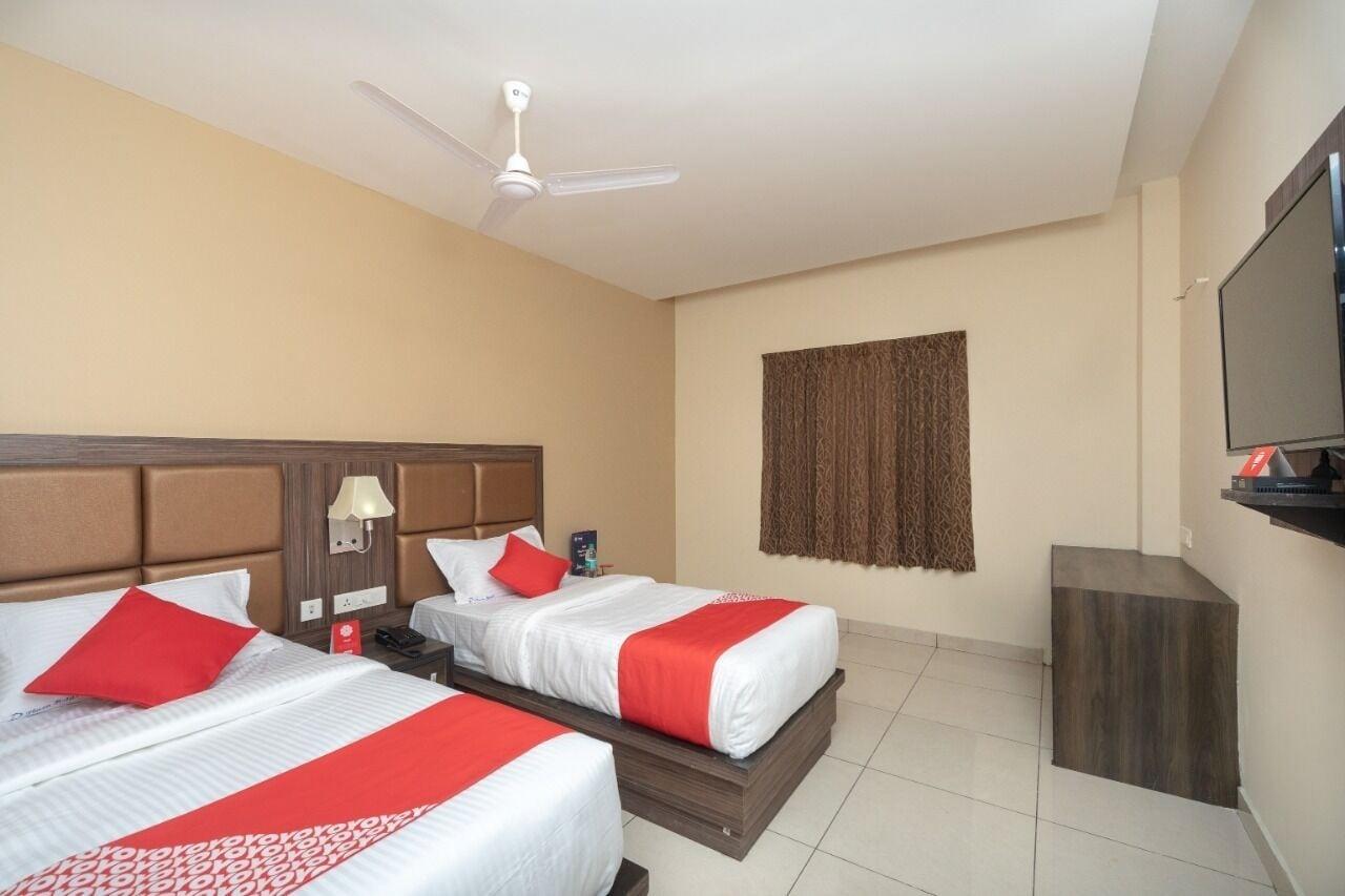 PLAZA HOTEL TRICHY | ⋆⋆⋆ | TIRUCHIRAPPALLI, INDIA | SEASON DEALS FROM $26
